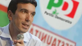 Pd, finisce l'era Renzi, Martina al timone: "Noi all'opposizione". E ...